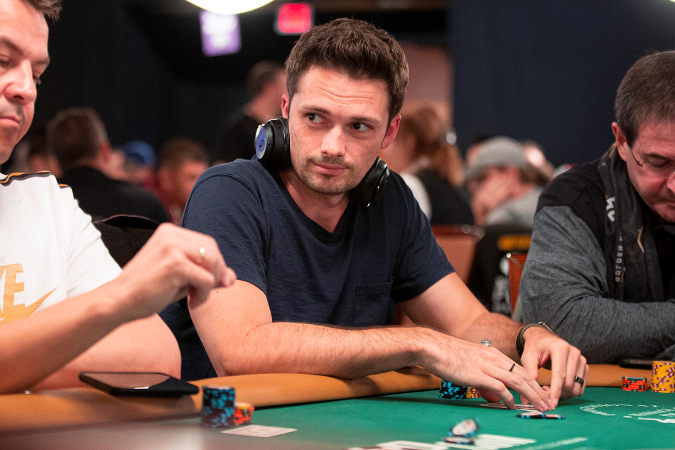Cannuli Salvó La Ropa De Los Pros En The Venom - CodigoPoker
