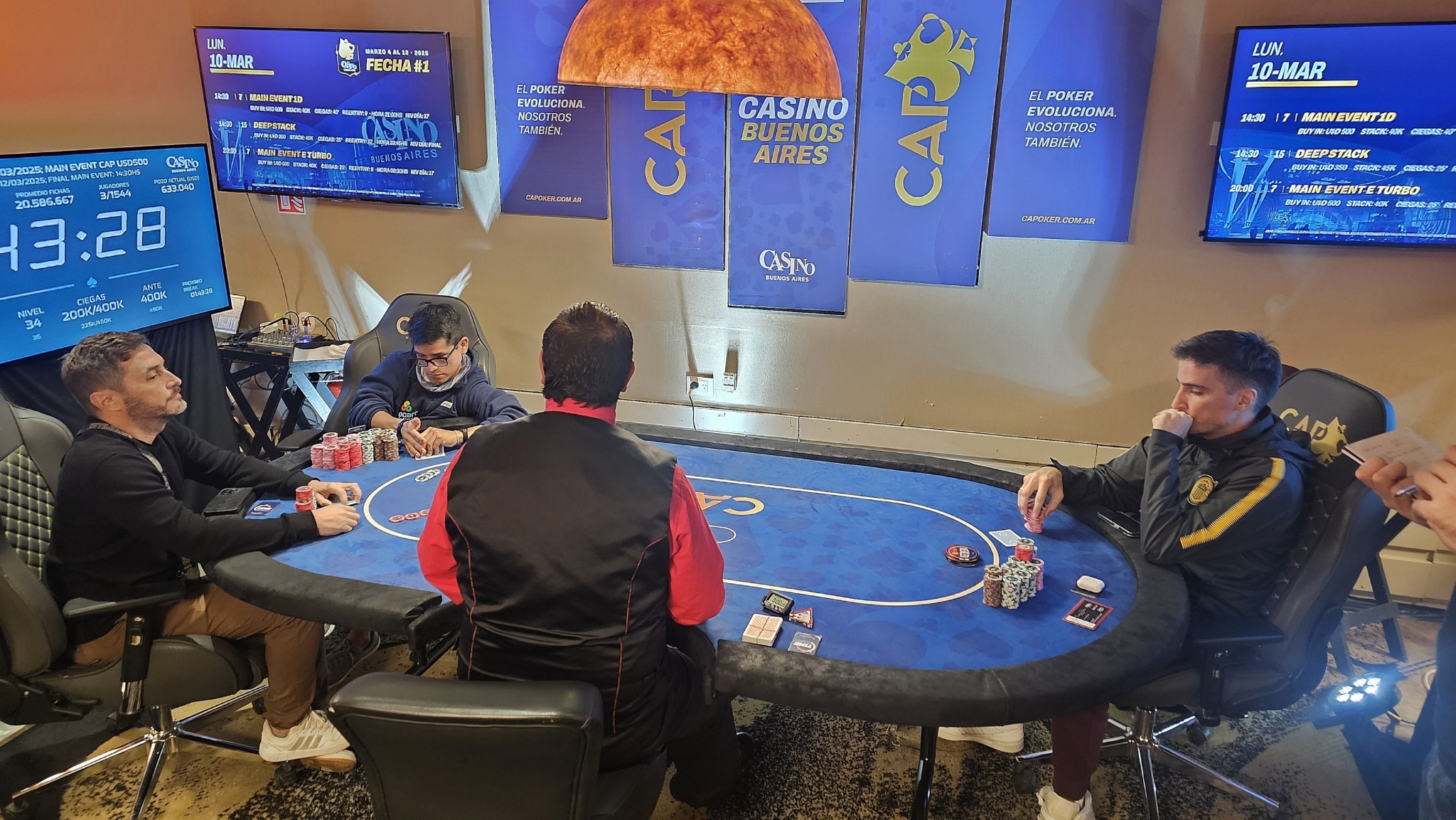 Ronald Fernández ganó el Main Event del CAP más grande de la historia