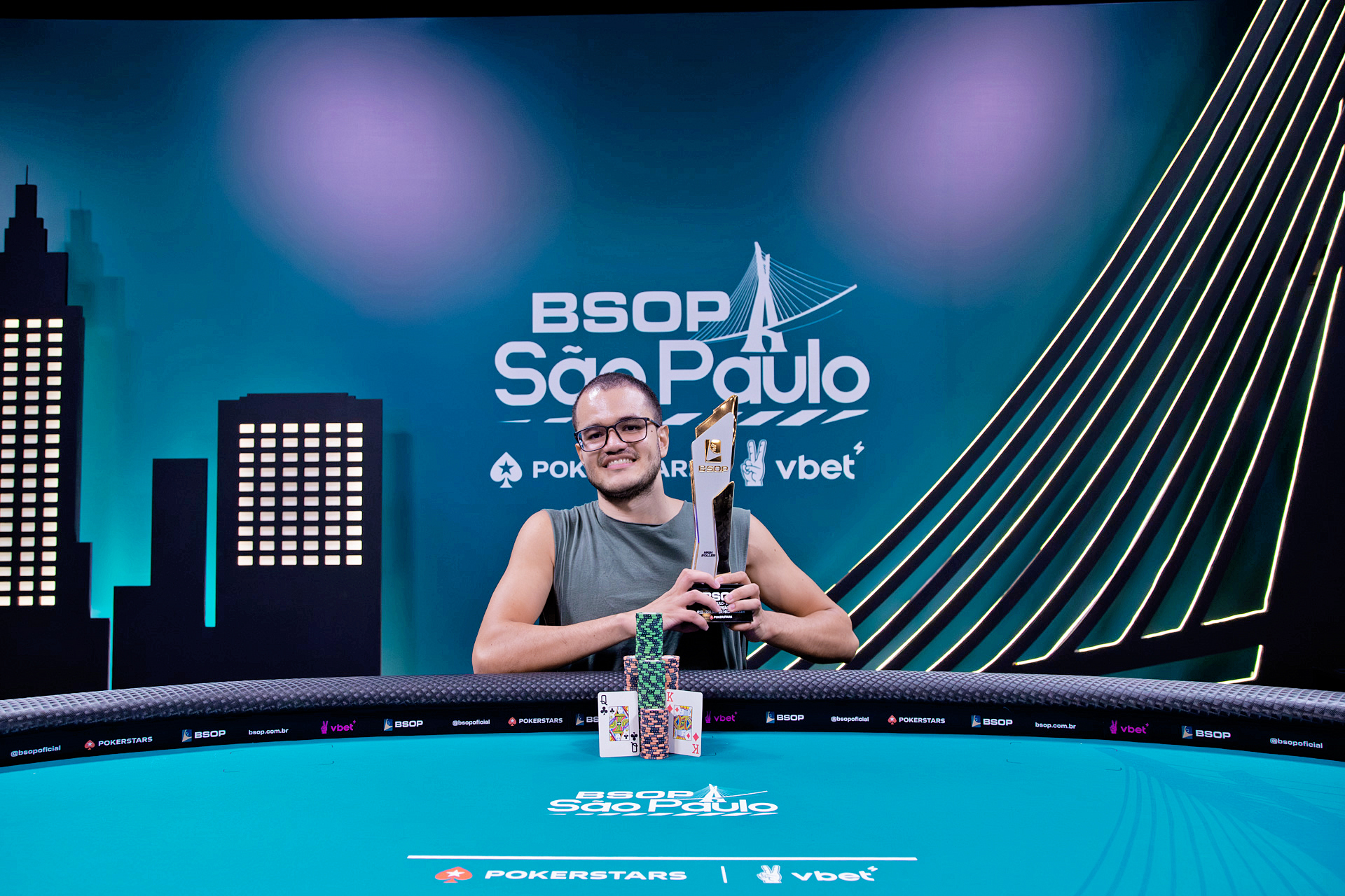 Carlos Serrano domina el ranking High Roller del BSOP