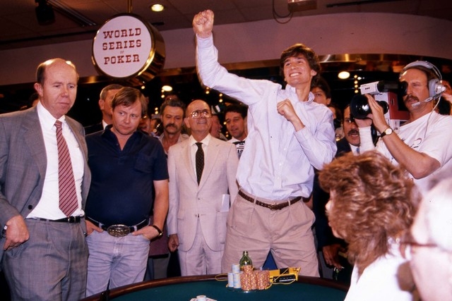 ¿Quién imaginaría que la leyenda de Phil Hellmuth empezó así?